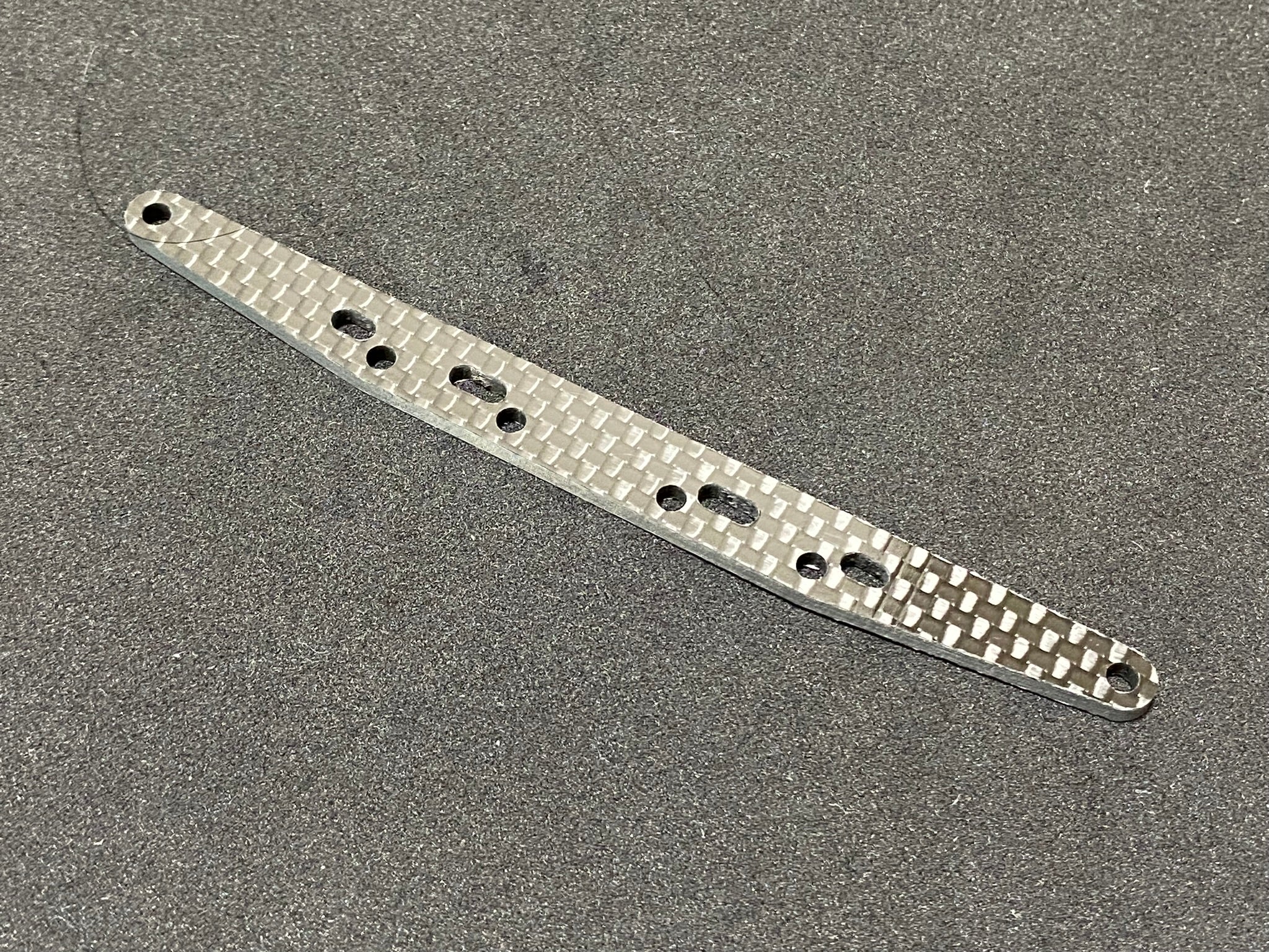 AW-040: Servo plate V3 for A12X/WC (t=2.5mm) – SRF ONLINE STORE