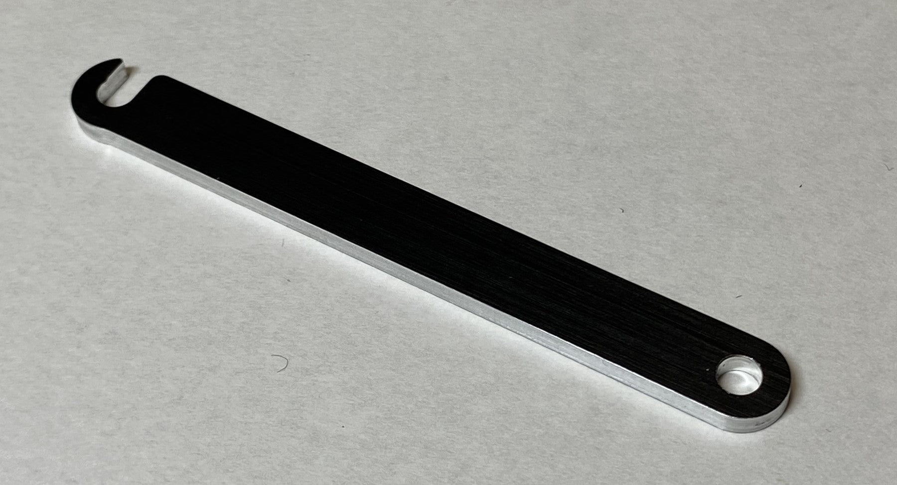 CR-026 : Aluminum battery lock bar for CRC MetriCKs – SRF ONLINE STORE